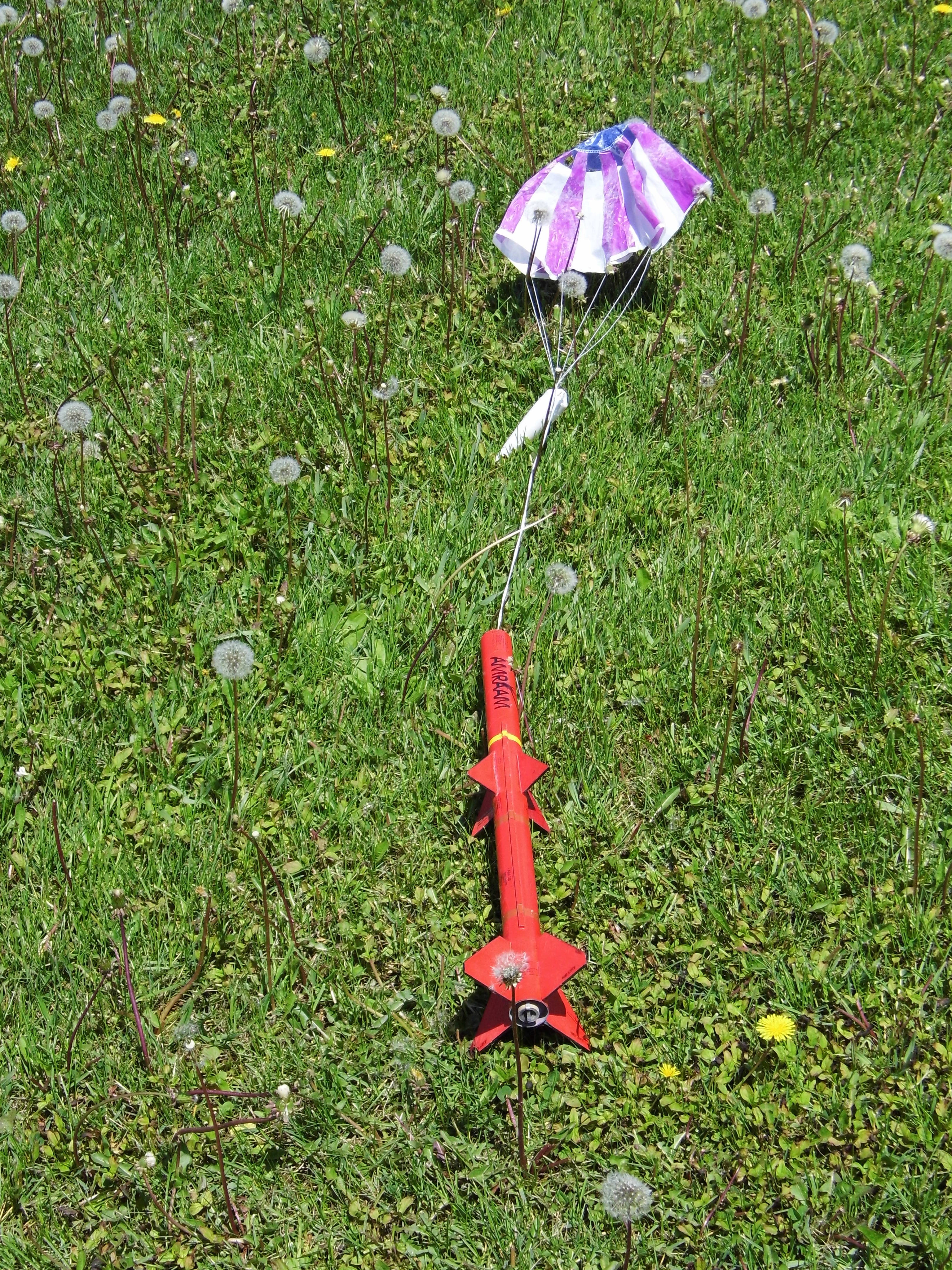 Estes - AIM-120 AMRAAM