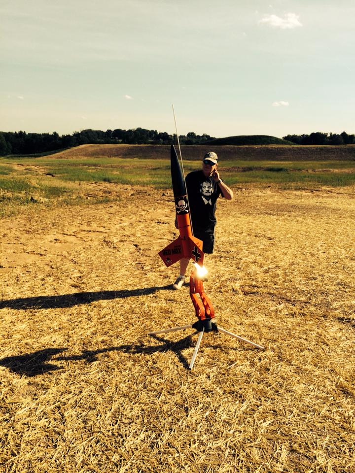 Estes - Mega Der Red Max