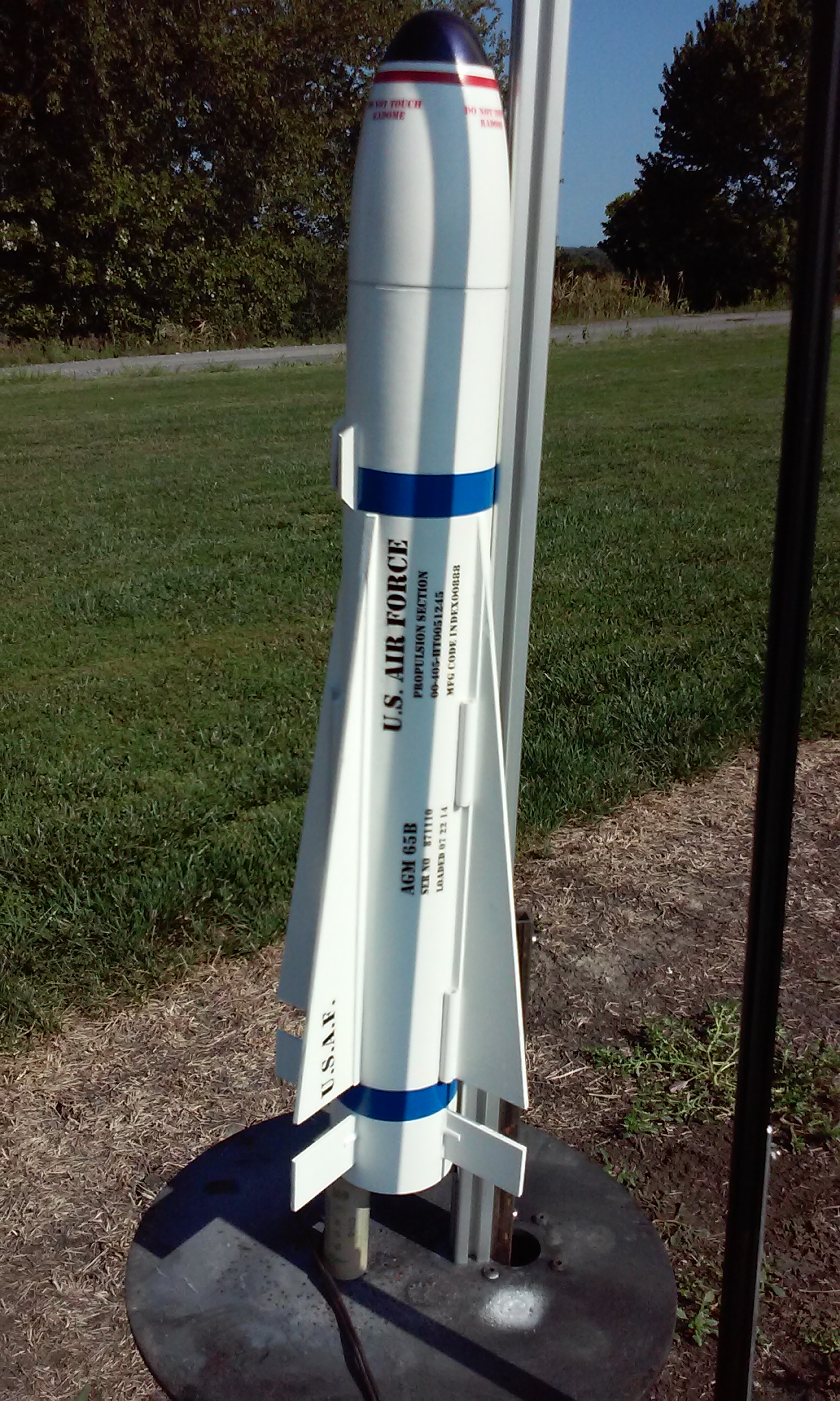 Display Image - Ken E. Coyote's TLP AGM-65B Maverick