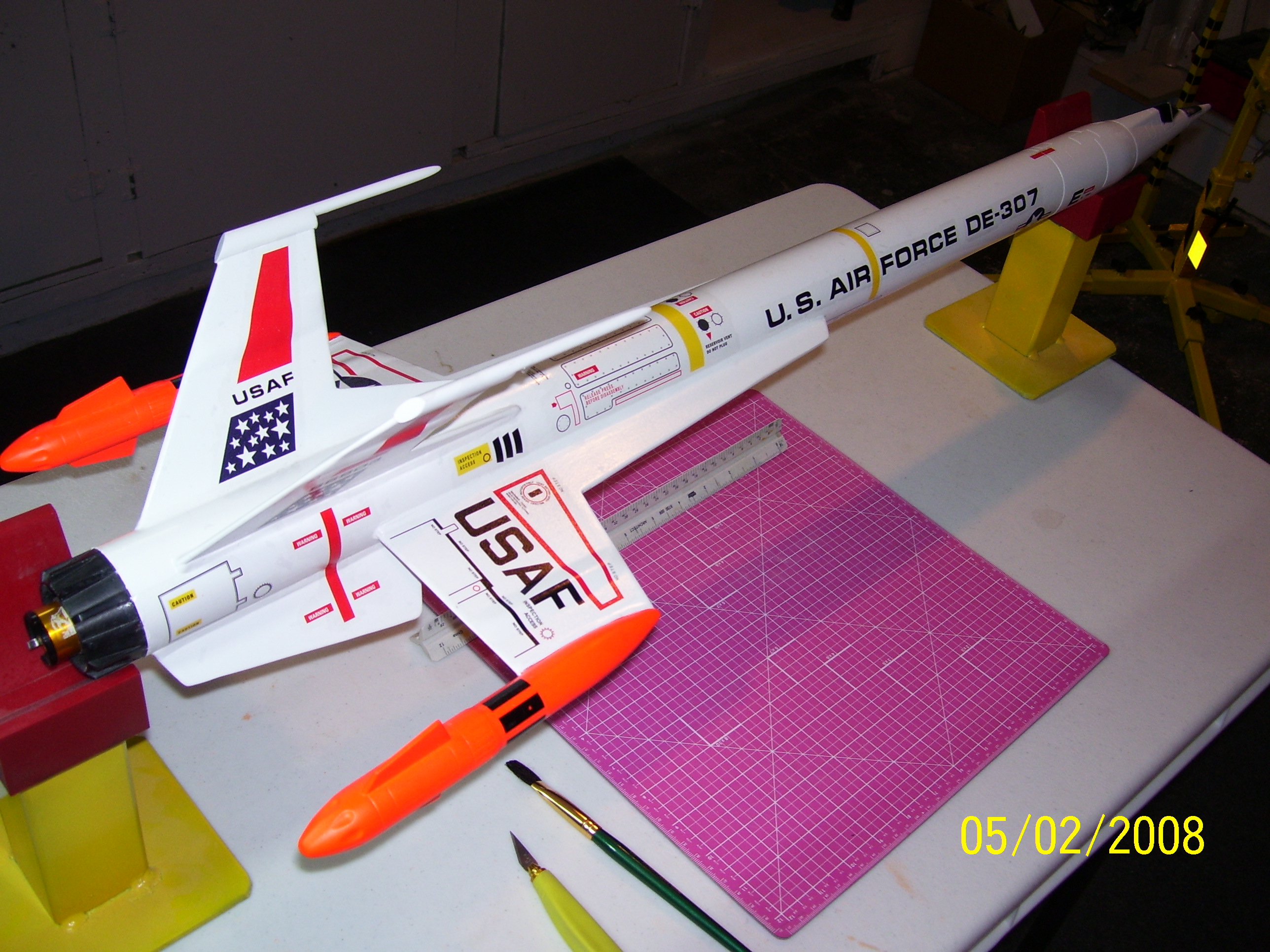 Estes - Interceptor E