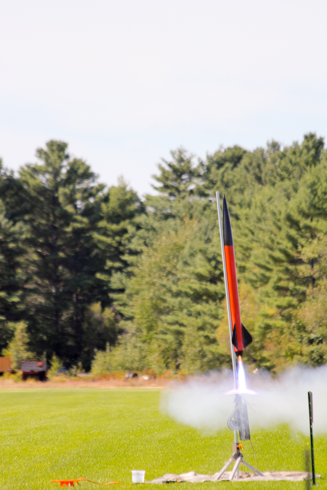Performance Rocketry - Mad Dog 4 Dual Deploy