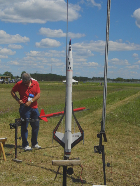 Estes - Cosmic Interceptor