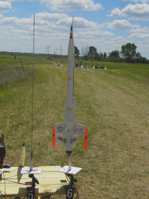 Estes - Interceptor E