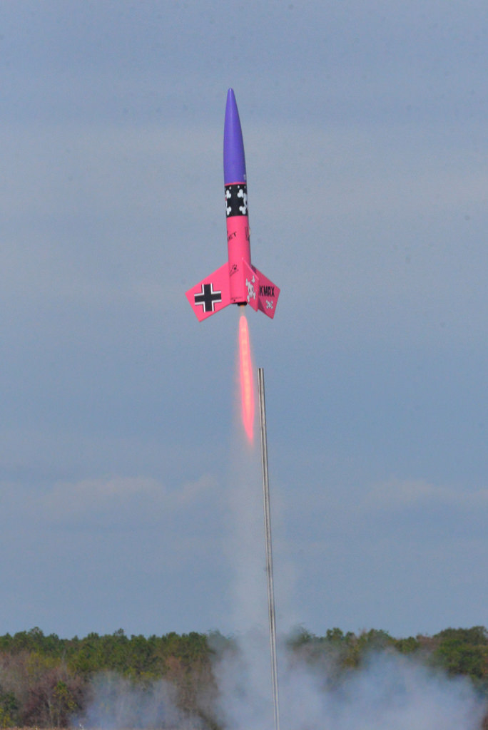 Estes - Mega Der Red Max