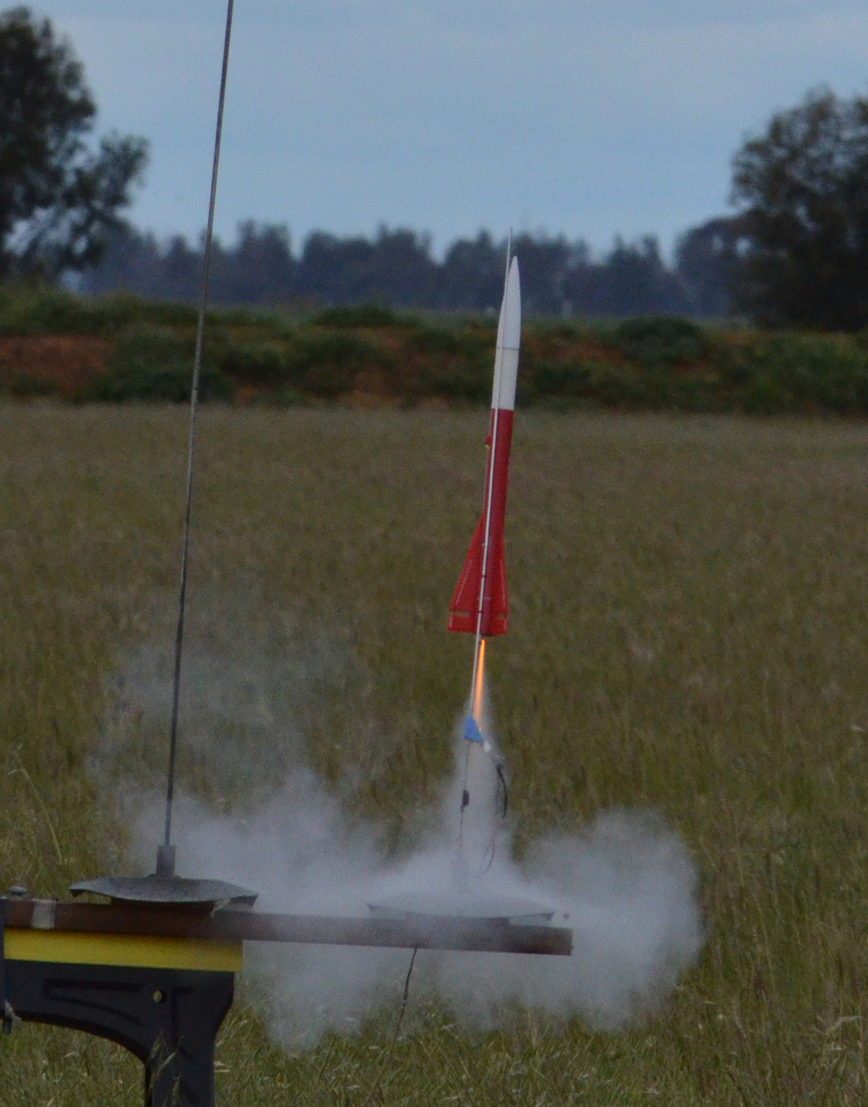 Display Image - Sascha Grant's Estes AGM-57X Heatseeker (2012-10-07)